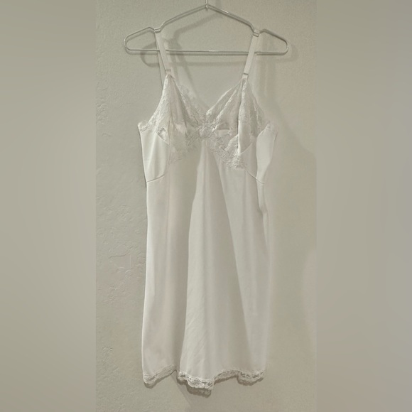 gossard artemis | Intimates & Sleepwear | Vintage Gossard Artemis Slip ...